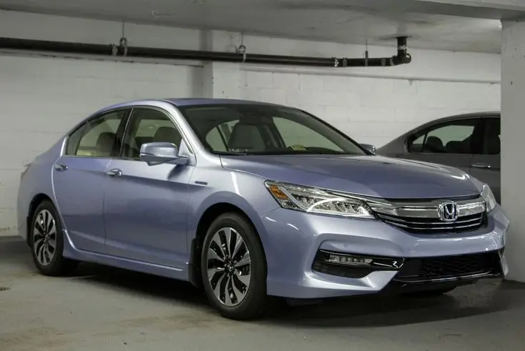 Best Cars for Teen Drivers: Honda Civic, Toyota RAV4 & More